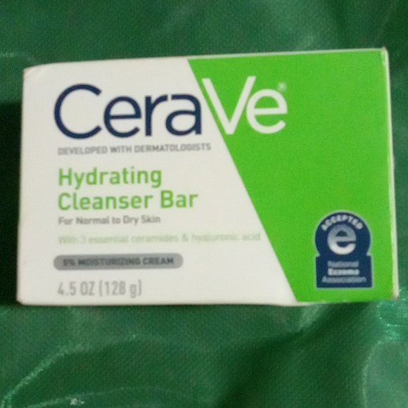 CeraVe | Bath & Body | Cerave Soothing Hydrating Body Wash And Cleanser ...
